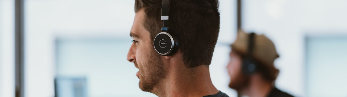 How Do Electronic Logs Work? | Motive ELD Guide