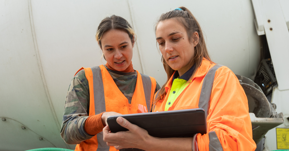 3 ways to coach fleet drivers to safer behavior | Motive